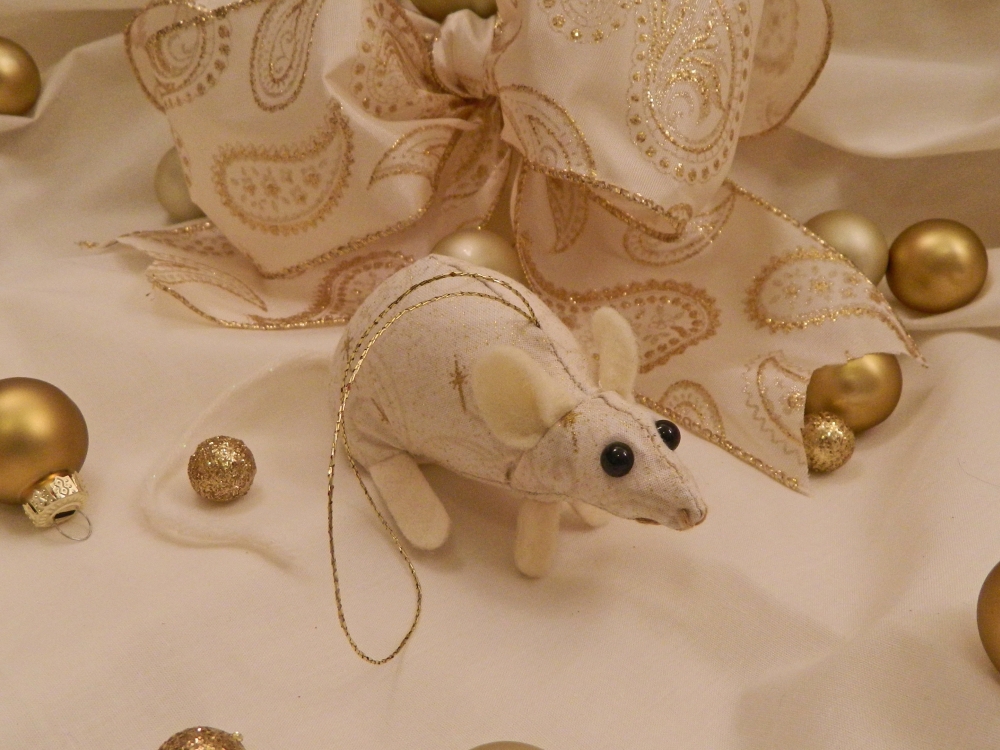 Gold Stardust Mouse/Rat Ornament | Citrine Mouse