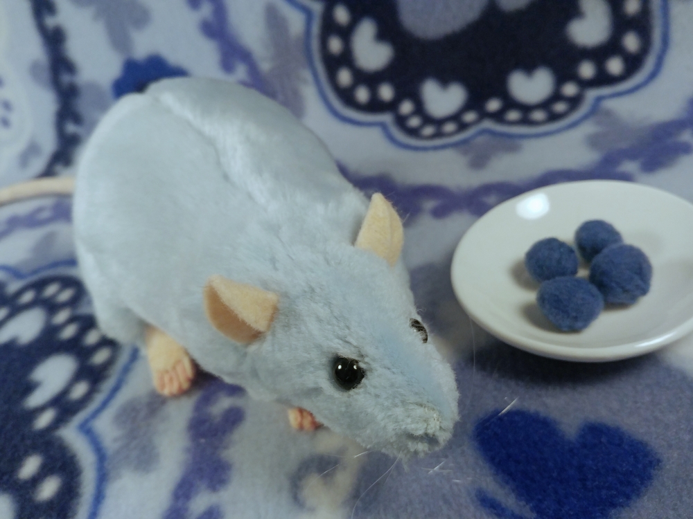 Light Blue Rat Plushie | Citrine Mouse