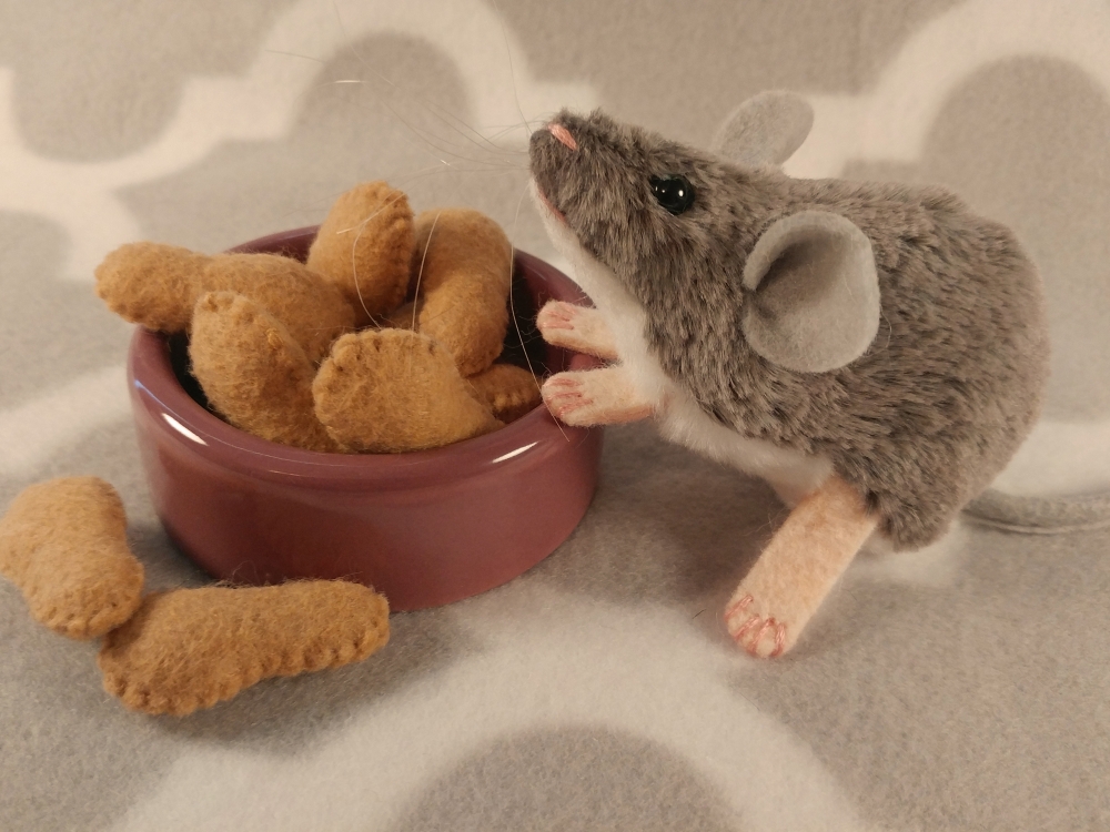 Lilac Grey Mouse Plushie with White Belly | Citrine Mouse