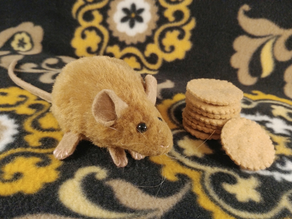 Tan Mouse Plushie | Citrine Mouse