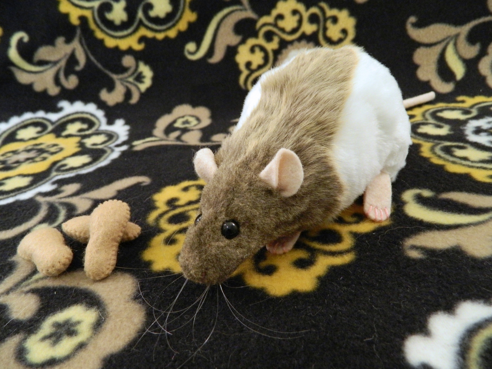 Light Brown Half-Hooded Rat Plushie | Citrine Mouse