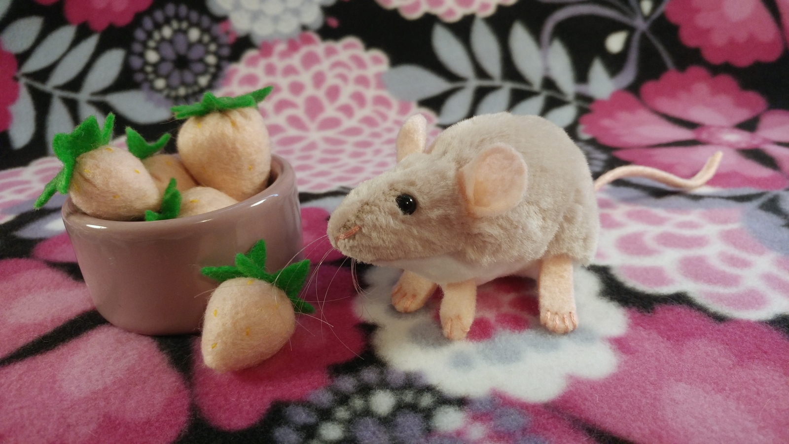Light Pink Mouse Plushie with White Belly | Citrine Mouse