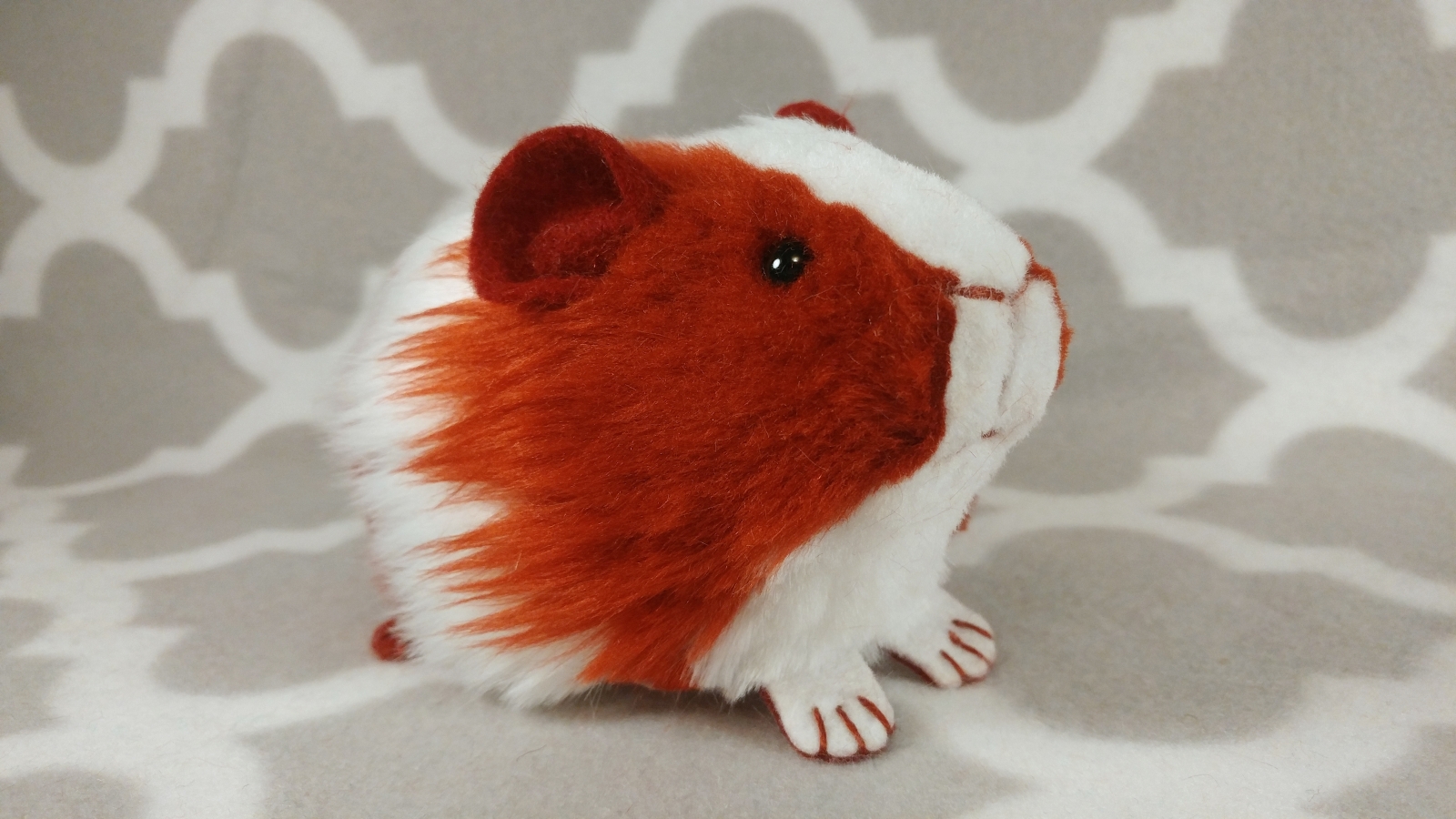 Little Maroon Dutch Guinea Pig Plushie | Citrine Mouse